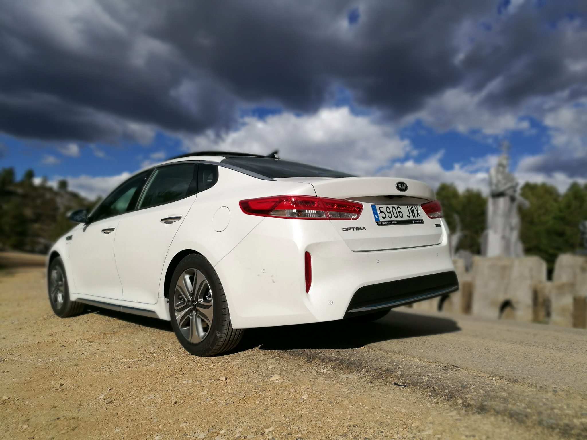 Curiosidades del KIA Optima PHEV 2017 - CAR and GAS